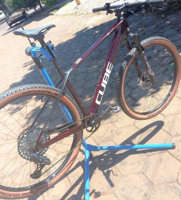 Cube C68x RACE carbono 2022 - talles 18 y 20 - NUEVA :: bikegarage.com.ar